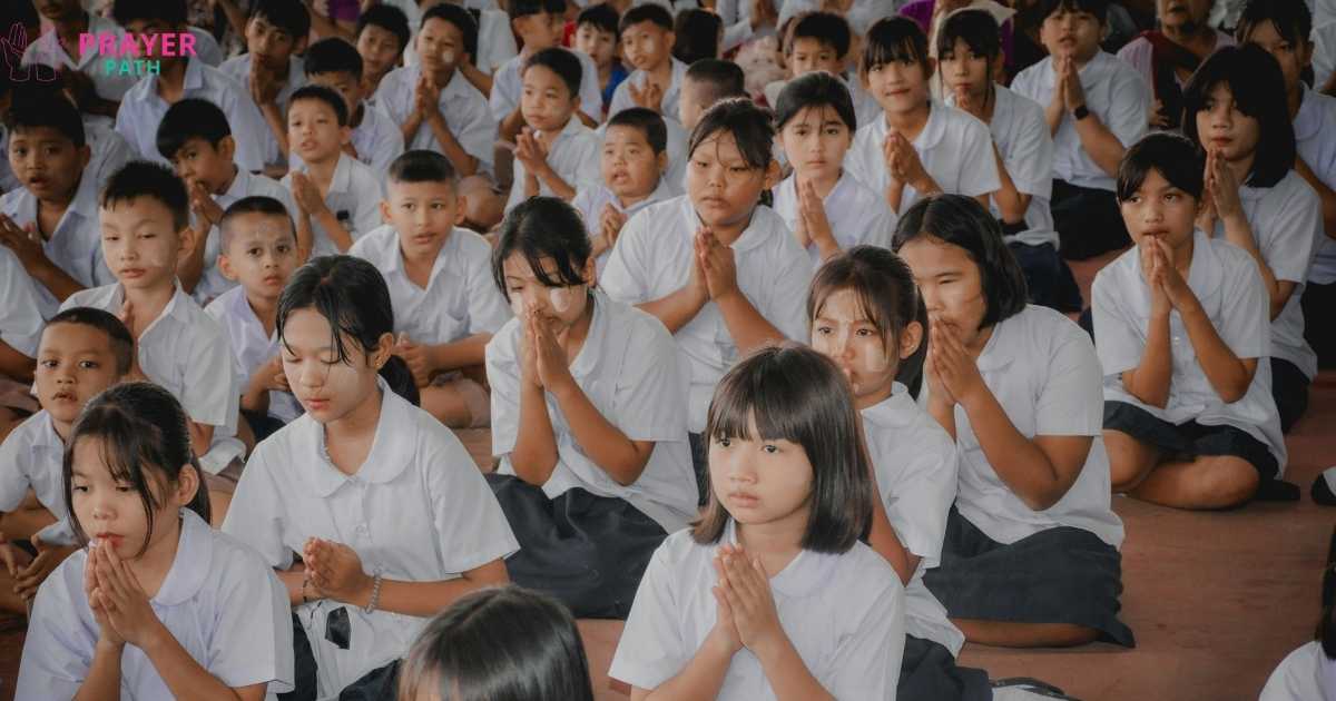 27 Powerful School Prayers for Assembly